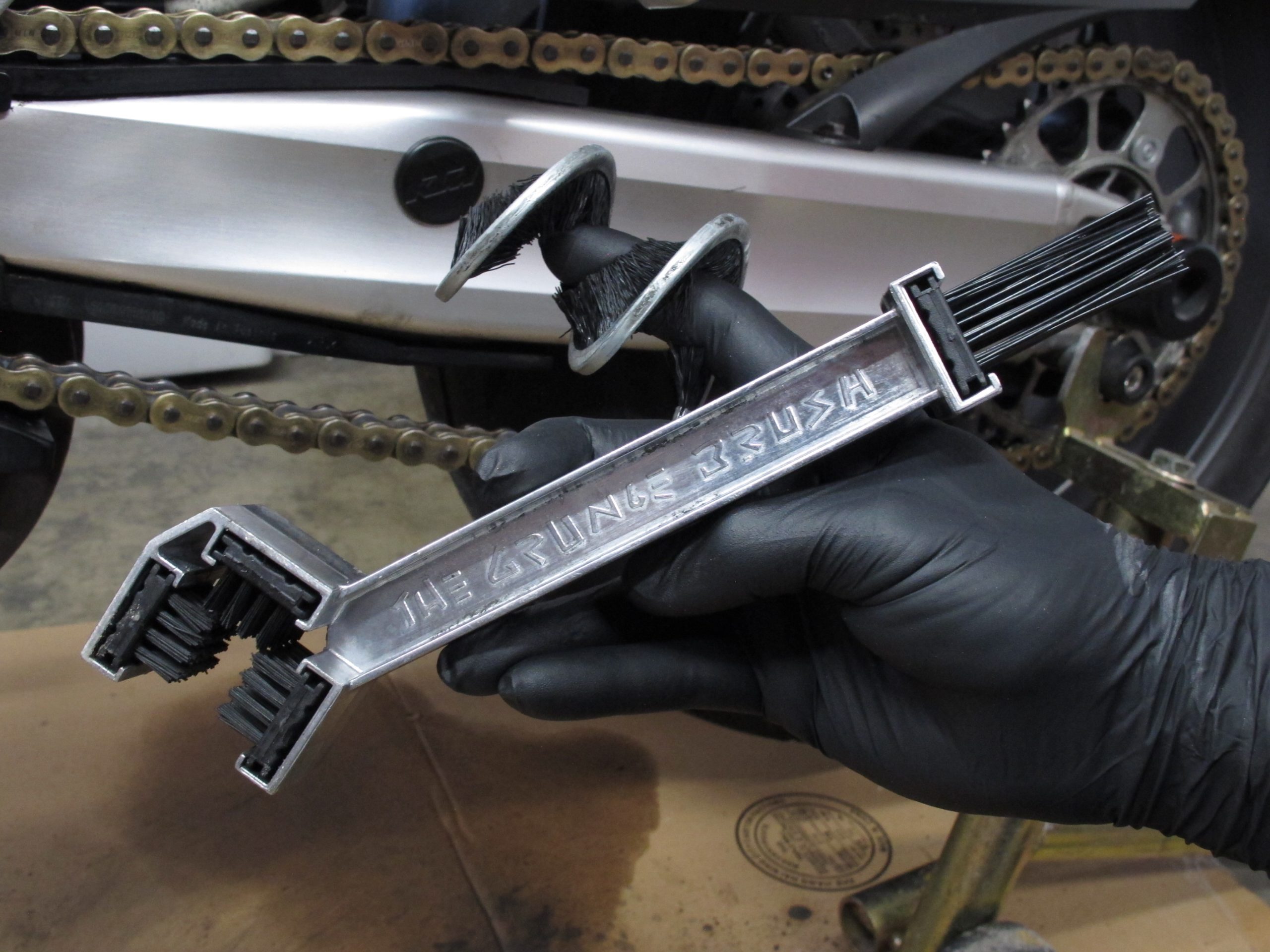 7 Best Chain Cleaning Tools for Bikes in 2025: Top Brushes and Kits ...